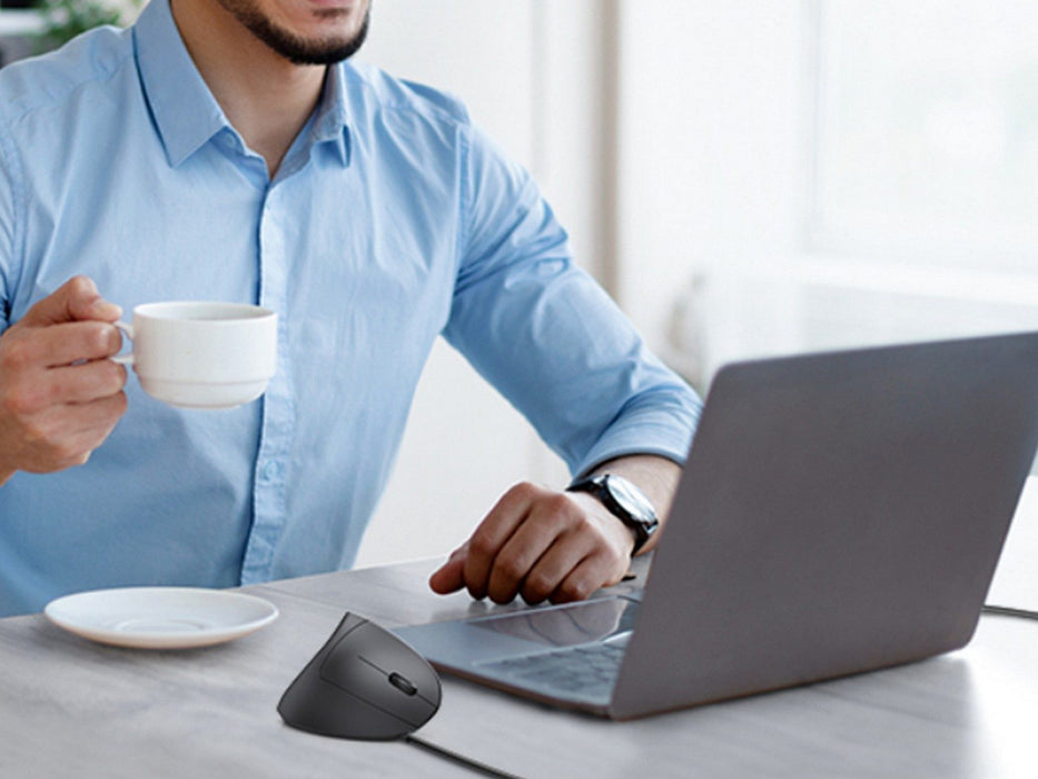 Ergonomic Optical Vertical Wired Mouse — Off The Back